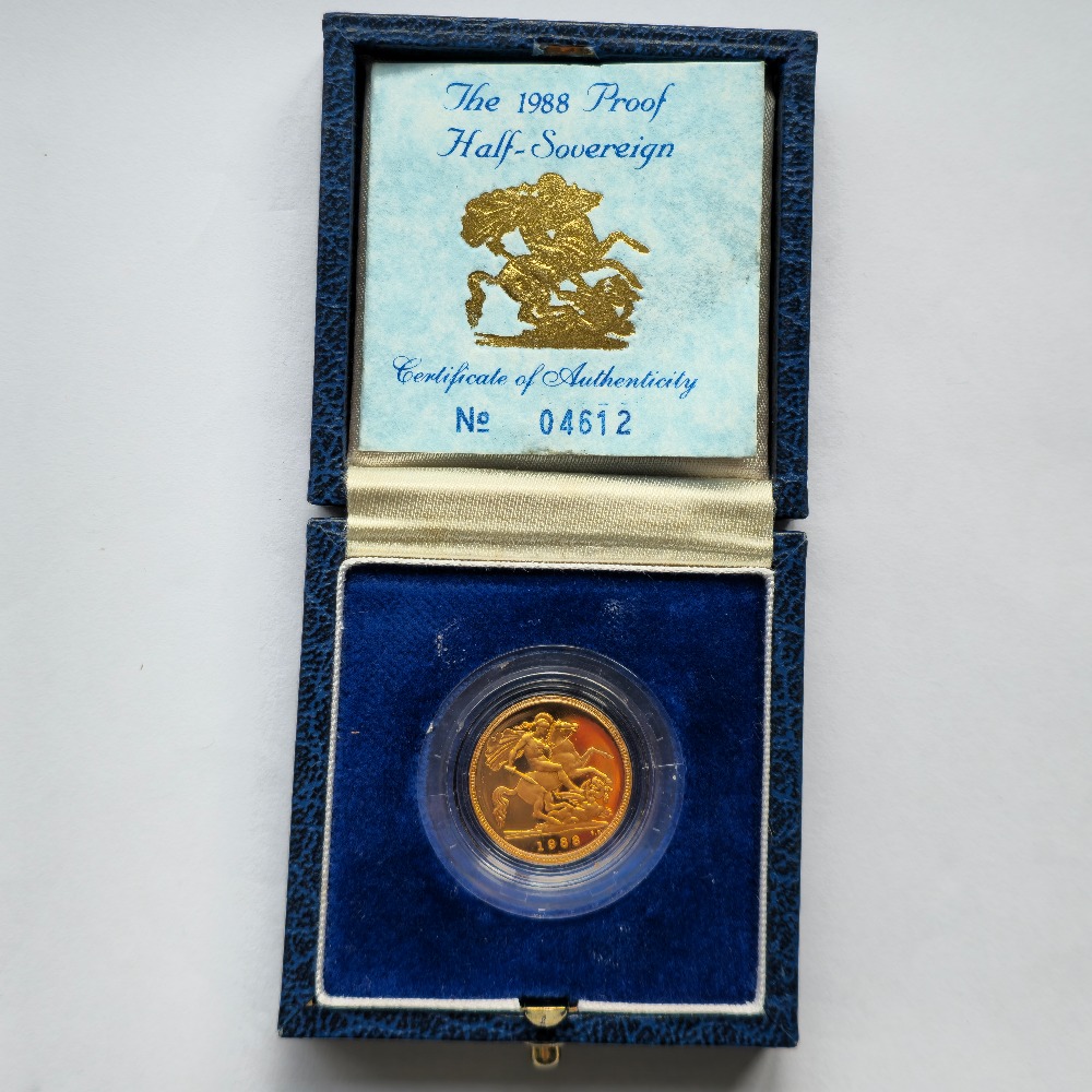 Pre-owned 22ct Gold 1988 Half Sovereign Coin *Box & Certificate* - Own4Less